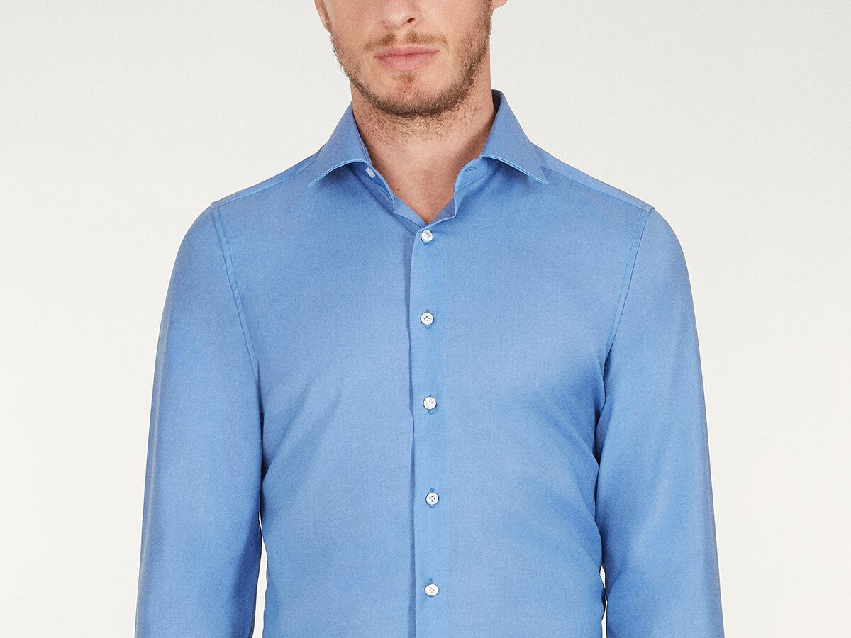 No iron shirts: history, features and tips to keep them at their best